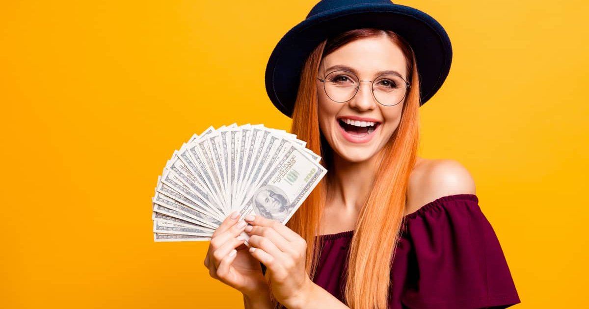 Гороскоп на травень 2024 року: на кого чекає фінансовий успіх — PMG.ua