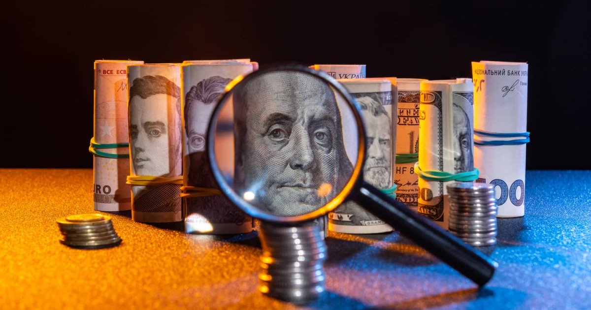 Яким може бути курс долара перед Новим 2025 роком — PMG.ua